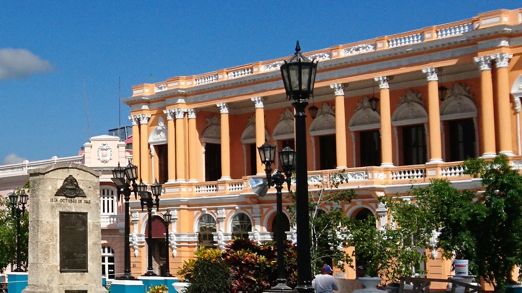 El Parque Céspedes – lowcostporcuba